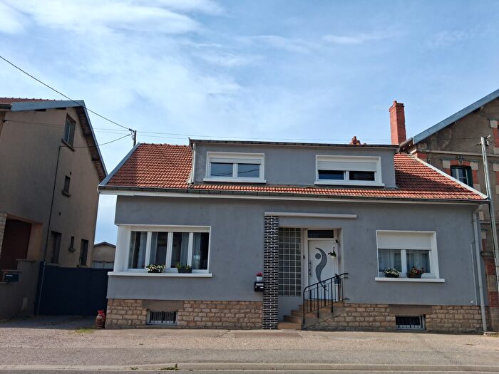 Maison 5 pièces à Étain, à vendre