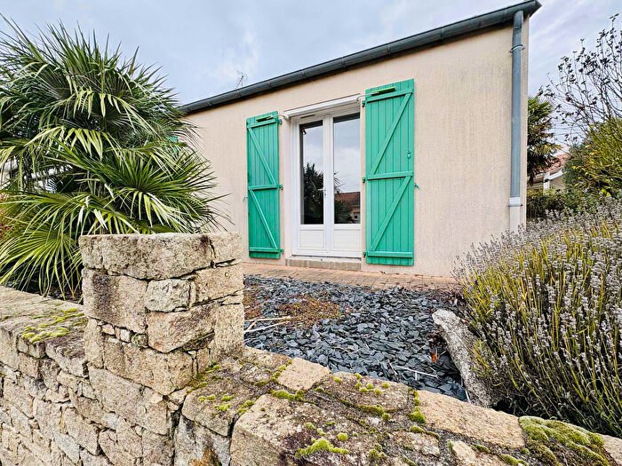 Maison à vendre - Saint-Hilaire-de-Loulay - 4 pièces - 3 chambres