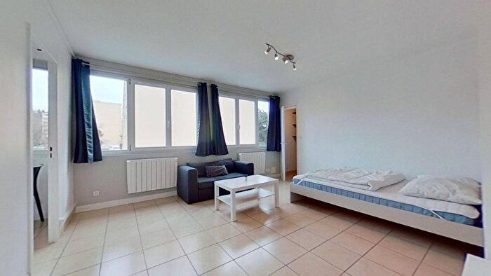 Appartement à louer - Francheville le Bas-Châter - 1 pièce - 1 chambre