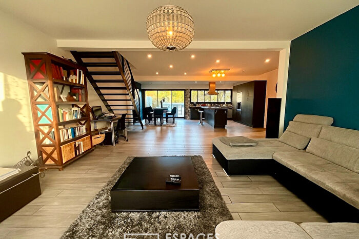 Maison à vendre - Cesson-Sévigné, Centre-ville, La Hublais, Beausoleil - 5 pièces - 3 chambres