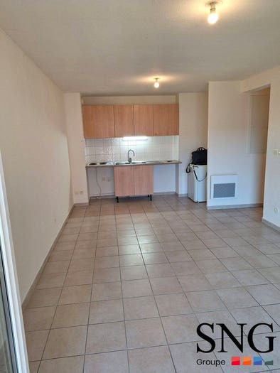 Appartement 3 pièces à Montfavet Centre, Avignon, à louer