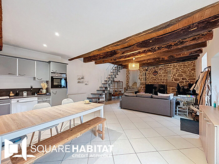 Maison à vendre - Saint-Étienne-en-Coglès - 5 pièces - 3 chambres