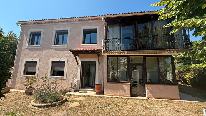 Maison à vendre - Gignac-la-Nerthe - 7 pièces - 5 chambres