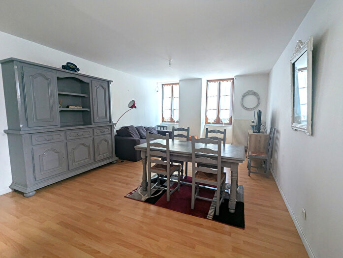 Navarrenx : Appartement 4 pièces à louer