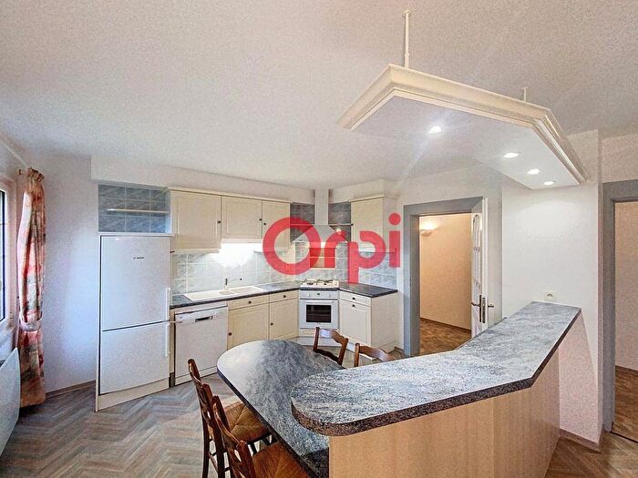 Appartement à louer - Viry - 4 pièces - 3 chambres