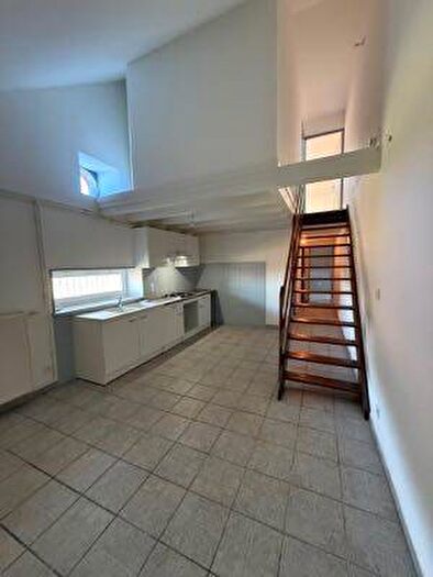 Maison à louer - Saint-Maurice-sous-les-Côtes - 5 pièces - 4 chambres