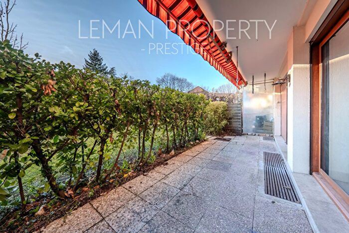 Appartement à louer - Thonon-les-Bains, Ouest - 3 pièces - 2 chambres