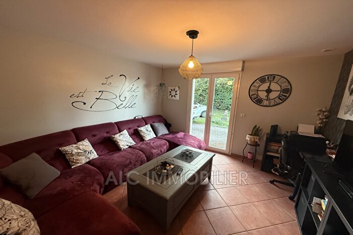 Fontenai-les-Louvets : Maison 8 pièces à vendre