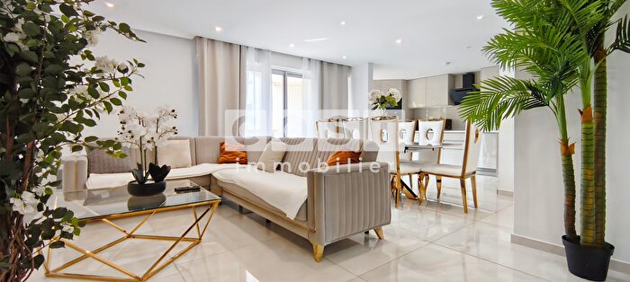 Appartement à vendre - Courbevoie, Bécon - 5 pièces - 4 chambres