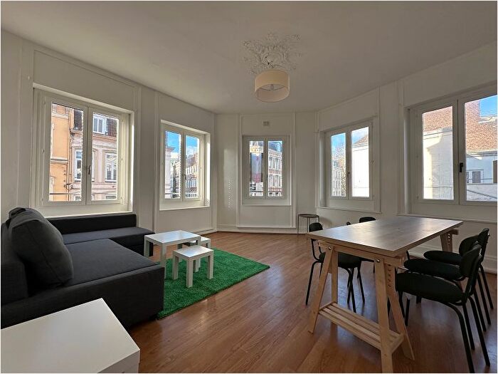 Appartement 3 pièces à louer à Lille, Centre-ville, Euralille