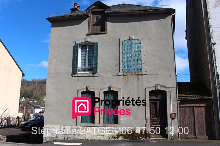 Maison à vendre - Bort-les-Orgues - 6 pièces - 2 chambres