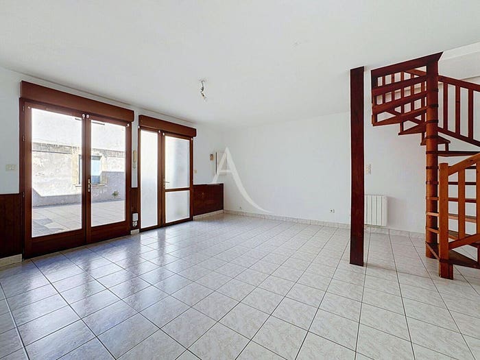 Centre Ville, Château-Gontier-sur-Mayenne - Appartement 3 pièces à louer