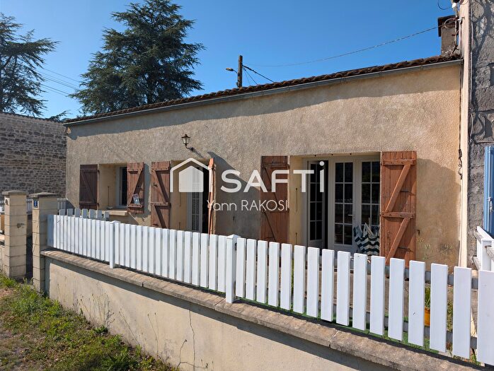 Maison à vendre - Saint-Savinien - 3 pièces - 2 chambres