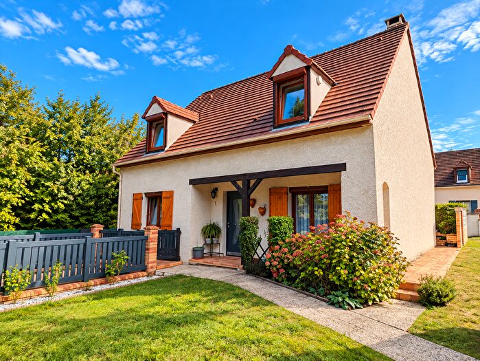 Maison 6 pièces à Viarmes, à vendre