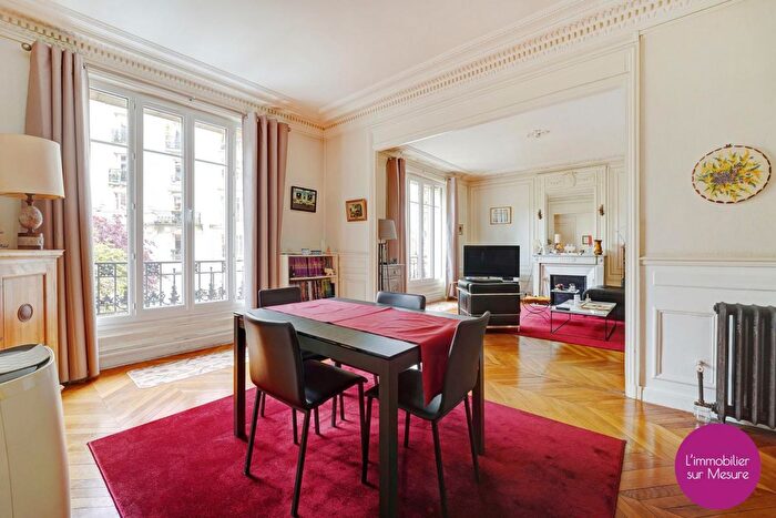 Appartement à vendre - Paris e , Jules Joffrin - 5 pièces - 3 chambres