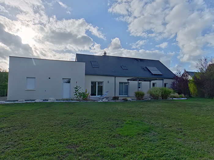 Maison à vendre - Luynes - 7 pièces - 6 chambres