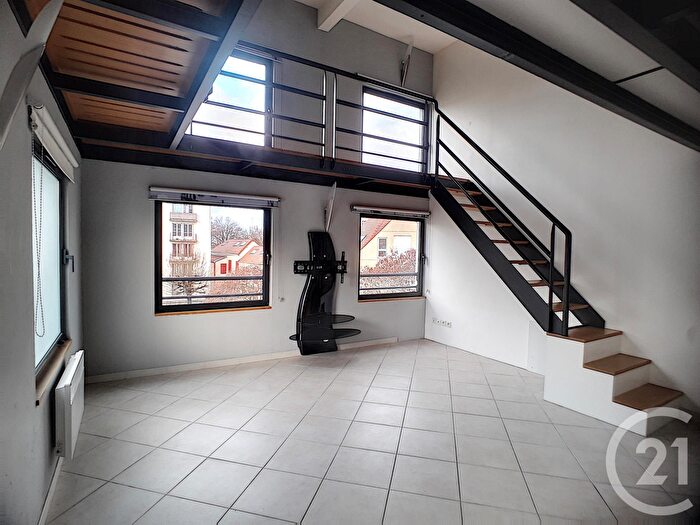 Appartement à louer - Troyes, Cathédrale - 2 pièces - 1 chambre