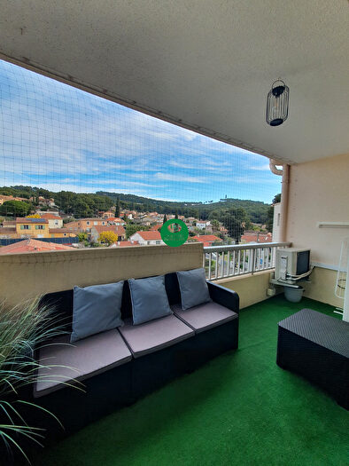Appartement à louer - Saint-Mandrier-sur-Mer - 2 pièces - 1 chambre
