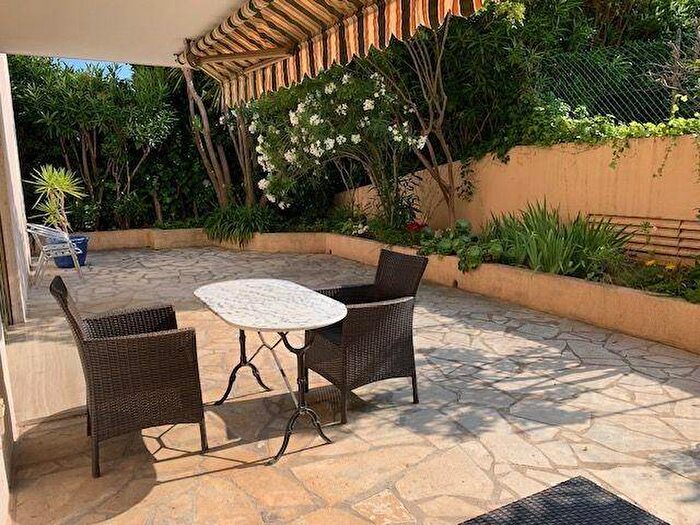 Appartement à louer - Saint-Laurent-du-Var - 3 pièces - 2 chambres