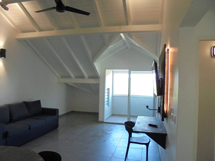 Appartement à louer - Le Gosier - 4 pièces - 3 chambres