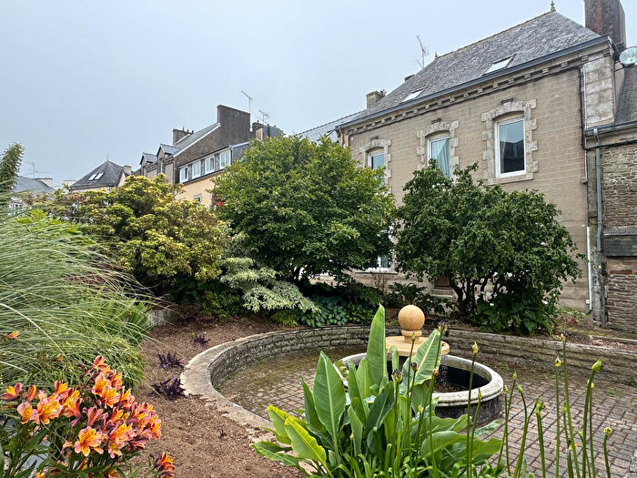 Maison 8 pièces à vendre à Coray