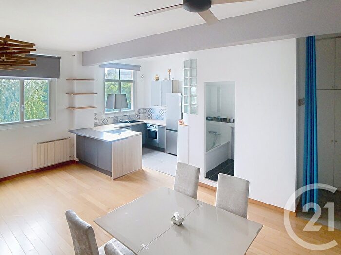 Choisy-le-Roi, Centre-ville, Parc Prairie, Hautes Bornes : Appartement 3 pièces à vendre
