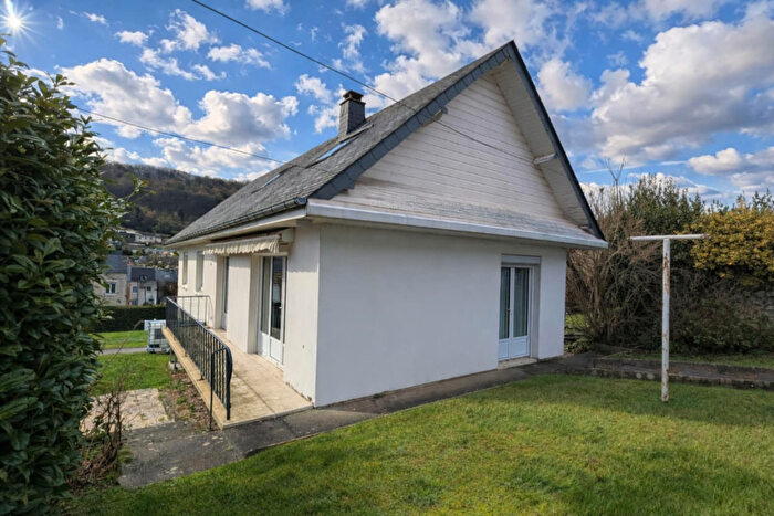 Maison à vendre - Lillebonne - 4 pièces - 3 chambres