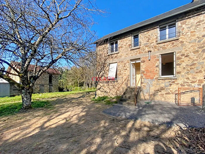 Maison à vendre - Salon-la-Tour - 4 pièces - 2 chambres