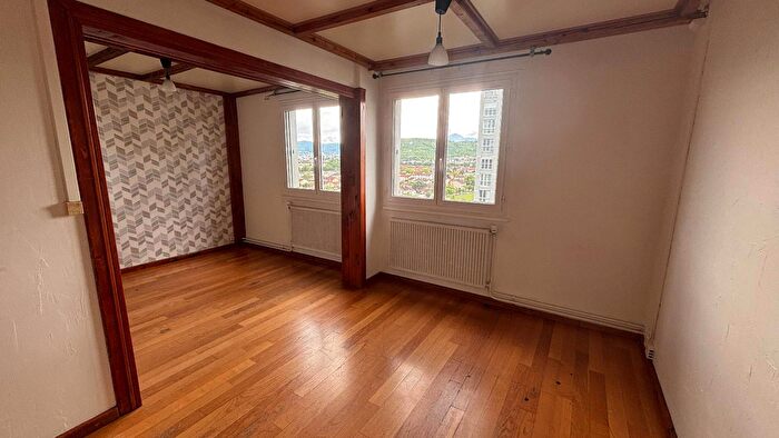 Appartement à louer - Clermont-Ferrand, Les Vergnes - 2 pièces - 1 chambre