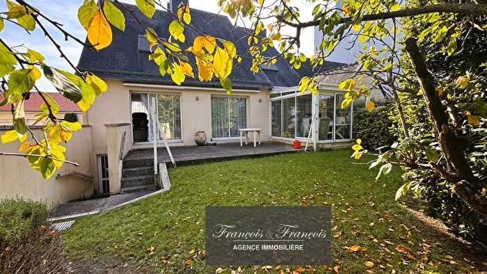 Maison à vendre - Nantes, Longchamp, Rond-Point de Rennes, Perverie, Américains - 6 pièces - 2 chambres