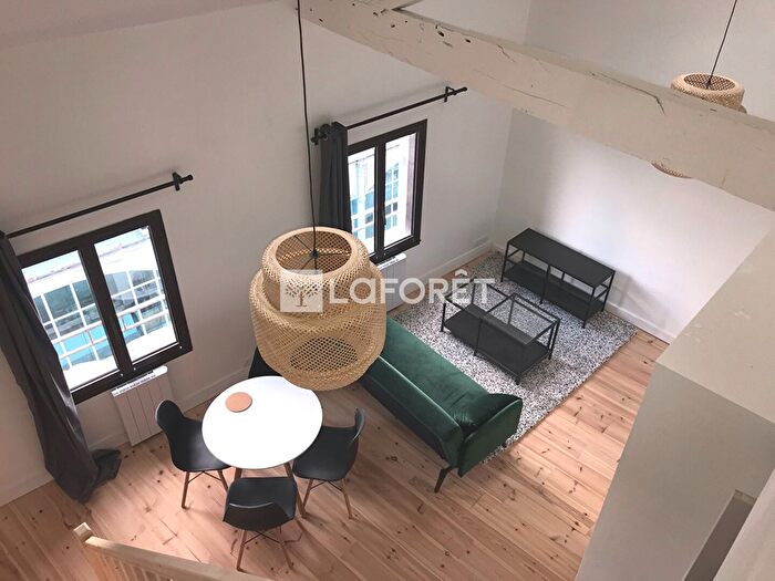 Appartement à louer - Cognac, Centre-ville, Gare - 2 pièces - 1 chambre