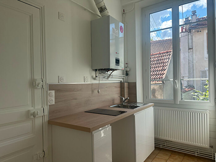 Appartement 2 pièces à louer à Juvisy-sur-Orge, Centre-ville, Entrevoies, Seine