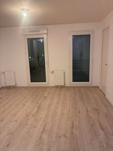 Appartement à louer - Mantes-la-Jolie, Centre-ville - 2 pièces - 1 chambre