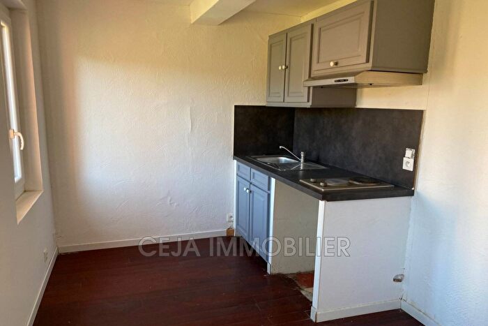 Appartement à louer - Centre Ancien, Draguignan - 1 pièce