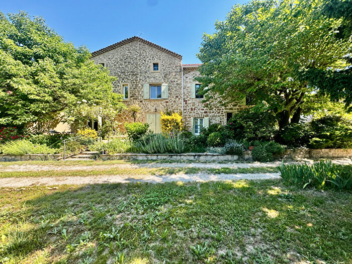 Maison 15 pièces à vendre - Travaillan