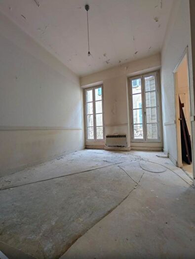 Appartement à vendre - Avignon, Palais des Papes, Zone Piétonne - 2 pièces - 1 chambre