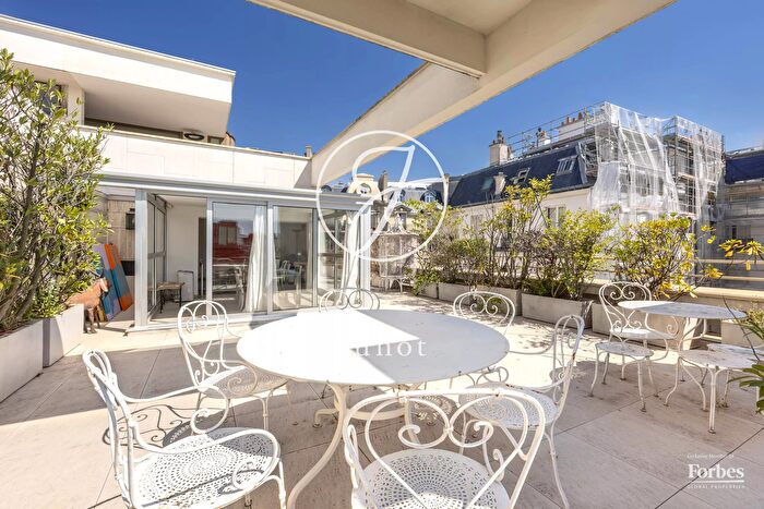 Paris 7ème, Champ de Mars - Appartement 4 pièces à vendre