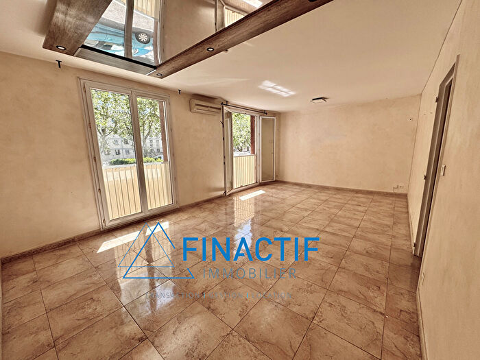 Appartement 3 pièces à Salon-de-Provence, Canourgues, à vendre