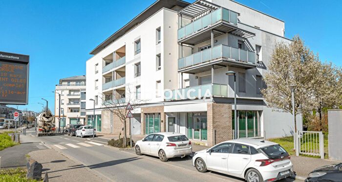 Maisons à vendre et appartements à louer - 3