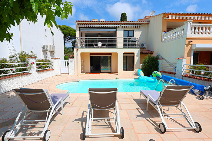 Maison à vendre - Sainte-Maxime, Saquèdes, Quilladou, Garonnette, Golfe - 5 pièces - 3 chambres