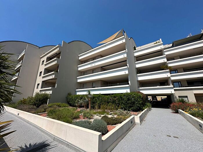Appartement à louer - Hôpital, La Ciotat - 3 pièces - 2 chambres