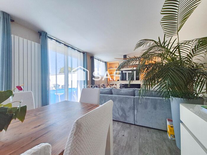 Pont-Sainte-Maxence, Sarron : Maison 4 pièces à vendre