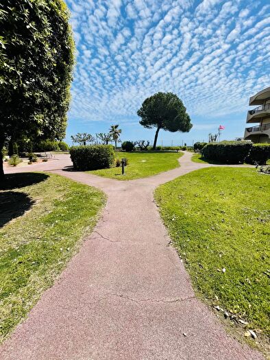 Villeneuve-Loubet, Plage : Appartement 2 pièces à vendre