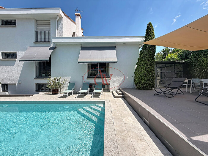 Maison 7 pièces à Perpignan, Les Remparts, à vendre