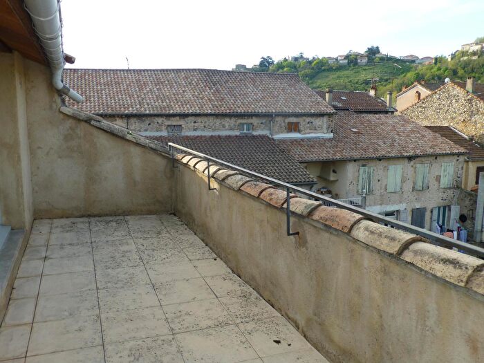 Appartement à louer - Aubenas, Pont dAubenas - 3 pièces - 2 chambres