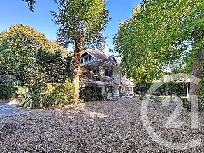 Maison 8 pièces à vendre à Chelles, Chelles Sud, Grande Prairie, Bords de Marne