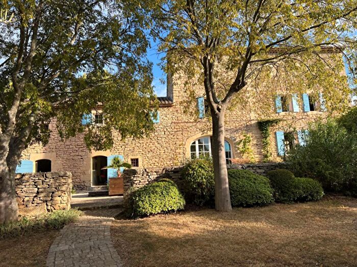 Maison 15 pièces à Gordes, à vendre