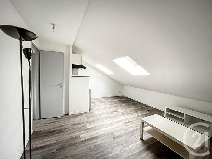 Riom, Gare, Dagneaux, Moulin d'Eau, Planchepaleuil, Le Marais : Appartement 1 pièce à louer
