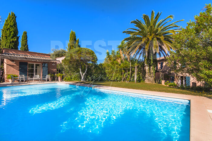 Sanary-sur-Mer, Le Pont d'Arand, Ancien Chemin de Toulon : Maison 5 pièces à vendre