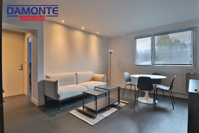 Troyes, Saint-Martin : Appartement 2 pièces à louer